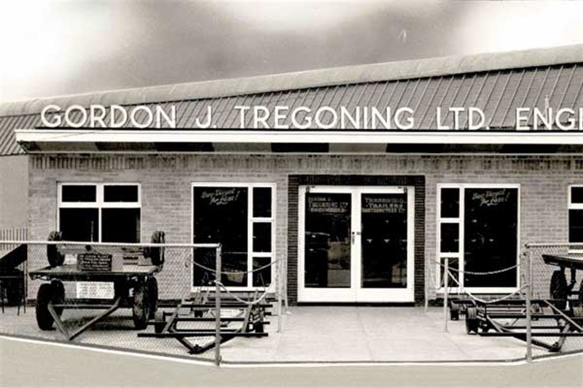 Lisa Tregoning's Instagram, Twitter & Facebook on IDCrawl